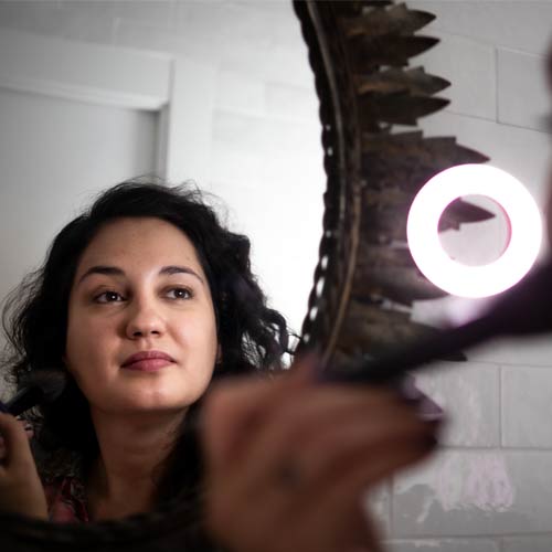 OlumiRing Review 2025 | Versatile Mini Ring Light