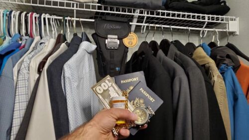 How to Keep Valuables Safe While Traveling?